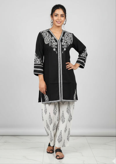 New Readymade Pakistani Outfits & Dresses – Memsaab