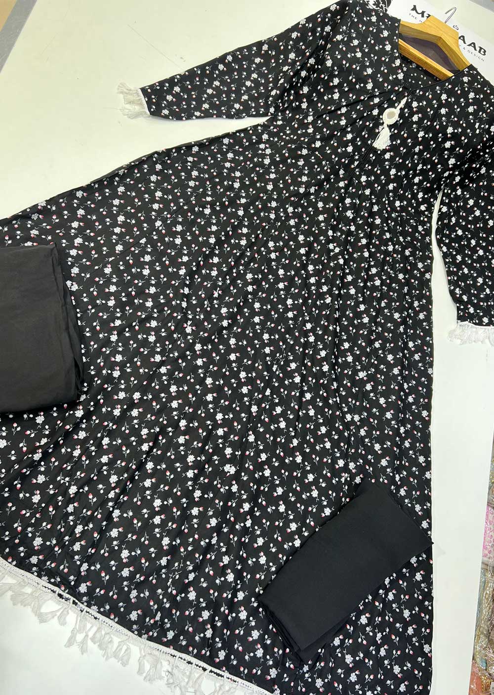 RGZ9924 Black Embroidered Linen Dress – Memsaab